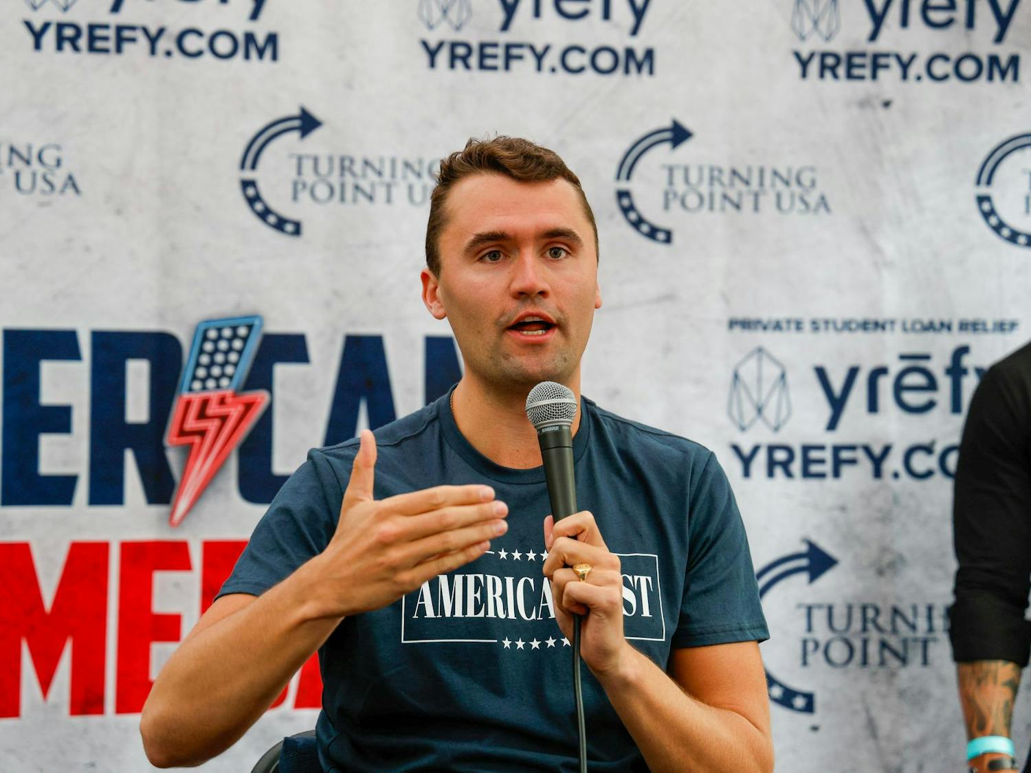 Late-Night Mainstay 'Jimmy Kimmel Live!' Put on Indefinite Hiatus ...