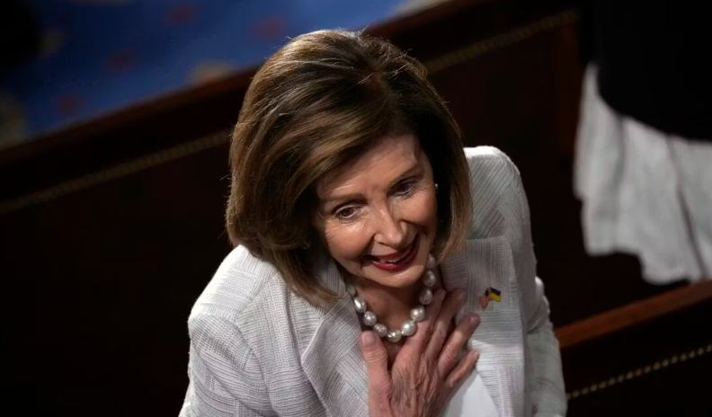 Nancy Pelosi Declares Dems Will Retake House, Calls Hakeem Jeffries a ...